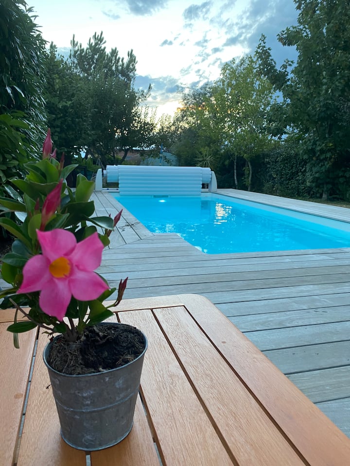 Maison Avec Piscine à 800 M De Lentrée Du Circuit - Pays de la Loire