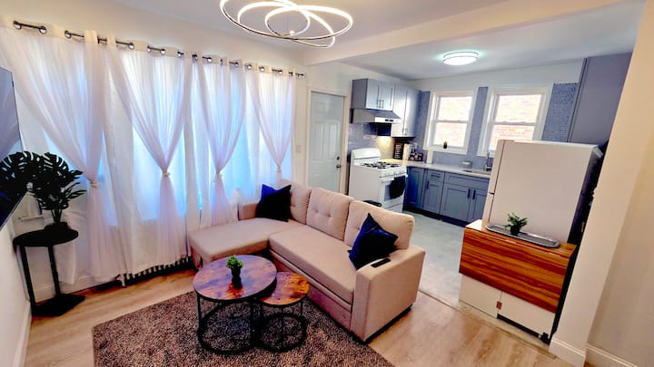 Bright Renovated 3br •2 Bh • Near Subway & Parking - New York John F. Kennedy Airport (JFK)