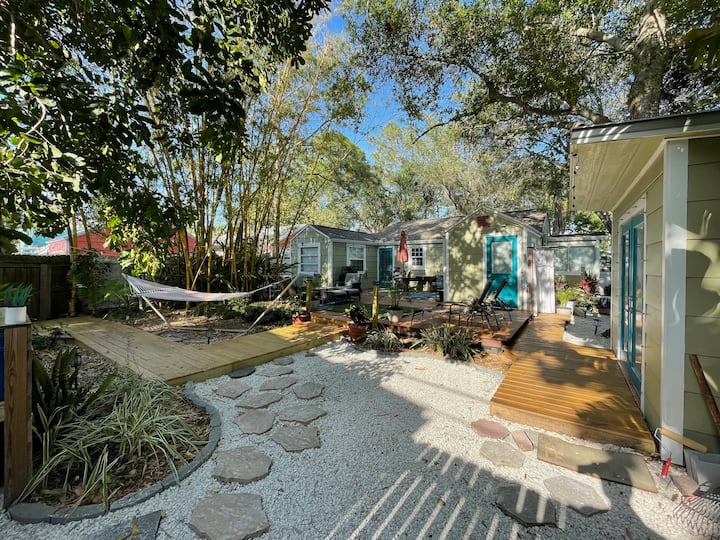 Private Bungalow In Laid Back Beach Town - Gulfport, FL