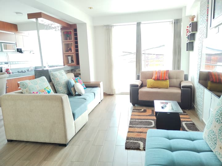 Departamento Amplio, Familiar Con Vista Panorámica - Cusco