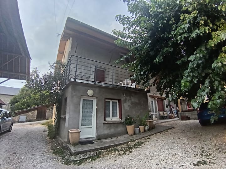 Chambre Plus Mezzanine Avec Balcon Privées - Rumilly