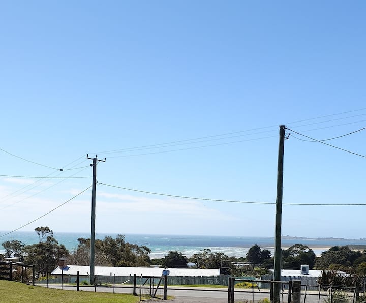 One Greens Beach - Tasmania