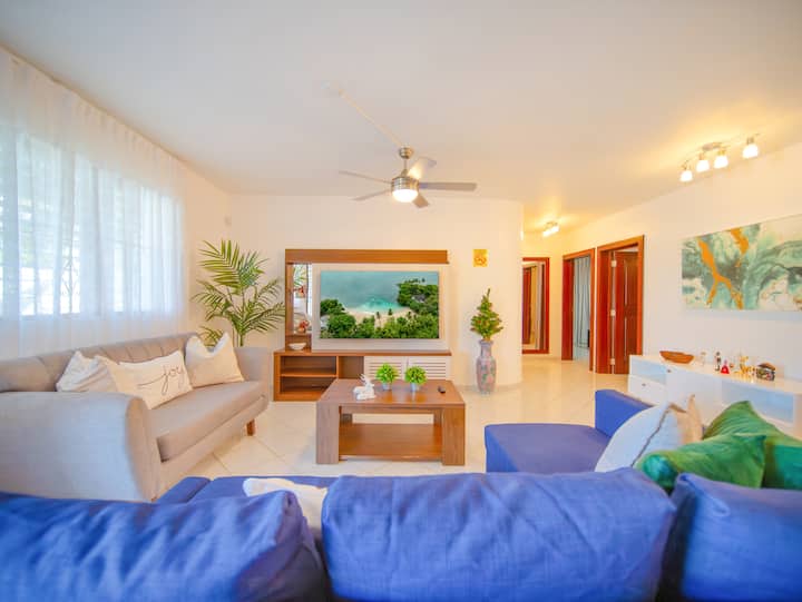 15bd Guest-friendly Complex, 2 Pools, Snooker, Volley, Ac/wifi/cable Tv - Caribbean