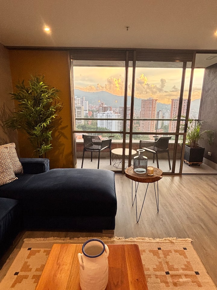 16th Floor Near Tesoro - Gym - Pool - Wifi 500 Mb - Medellín