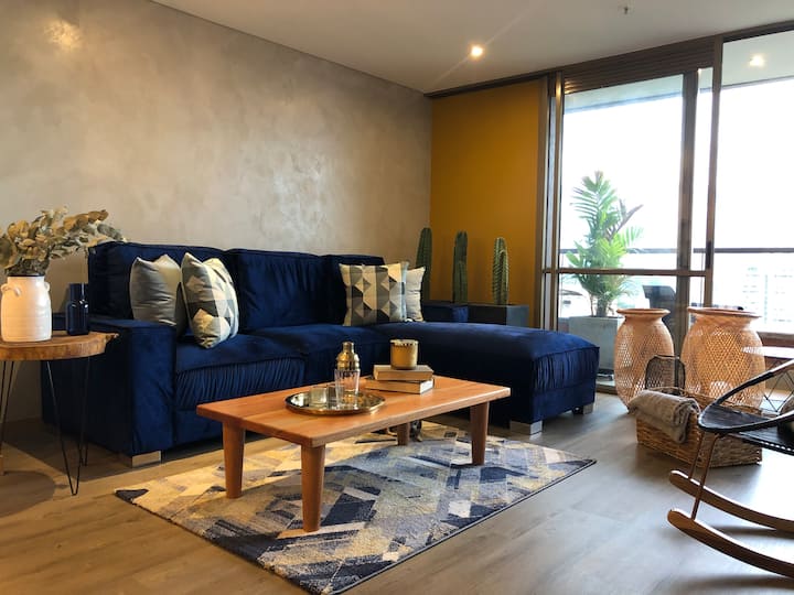 16th Floor Near Tesoro - Gym - Pool - Wifi 500 Mb - Medellin, Antioquia, Colombia