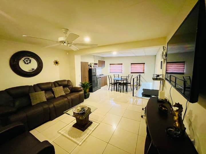 Apartamento Cómodo Bien Ubicado Colonia Escalon - San Salvador