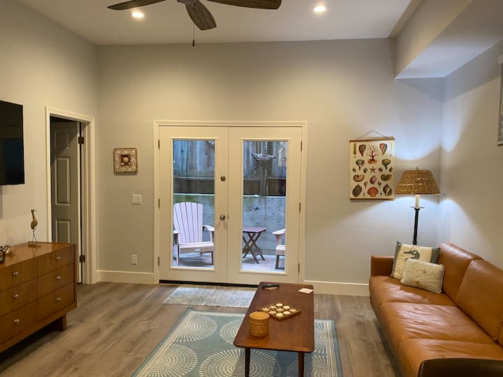 Silver Strand Beach  2-bedroom Guest Suite - Ventura County, CA