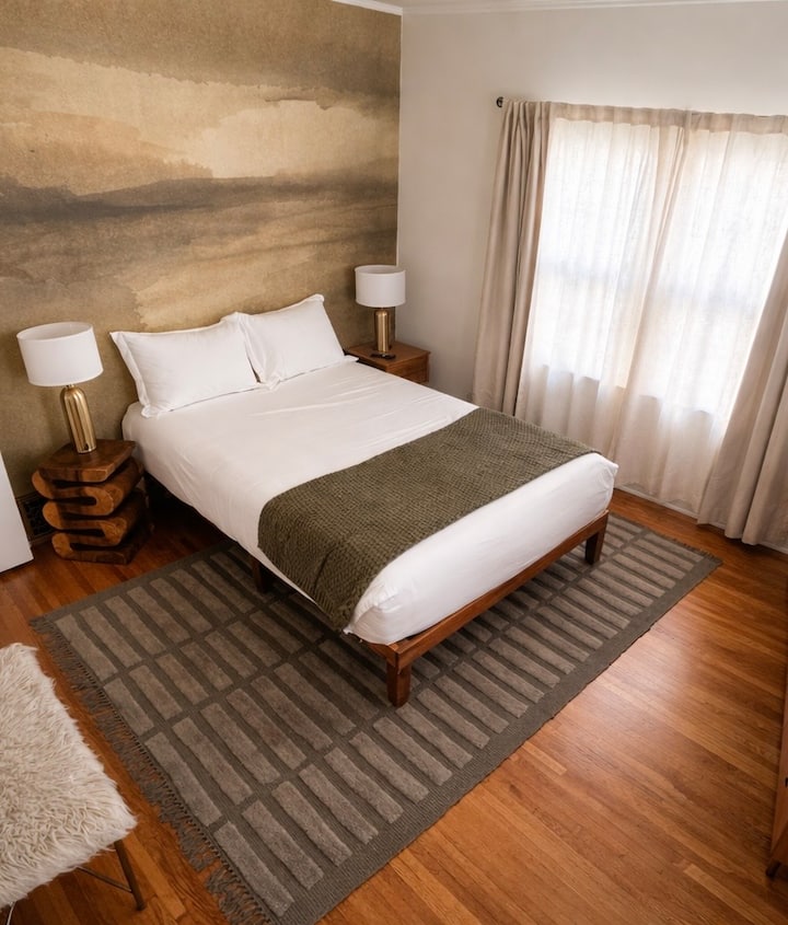 Spanish Boho Retreat • 2 Bdrm • Yard - South Los Angeles - Los Angeles