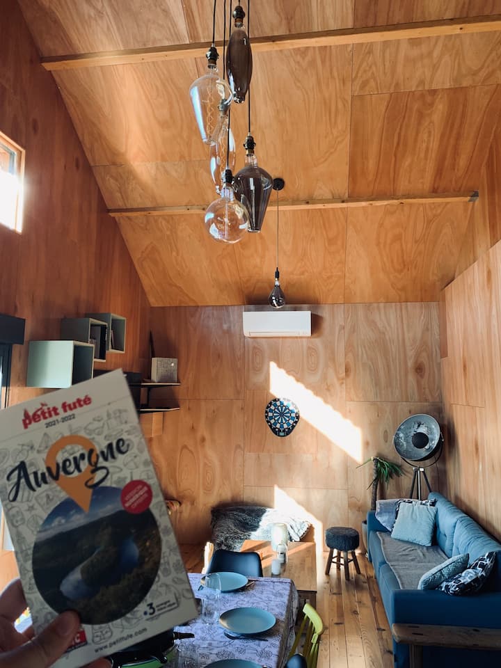 Gîte Grande Cabane Moderne Et Insolite - Auvergne