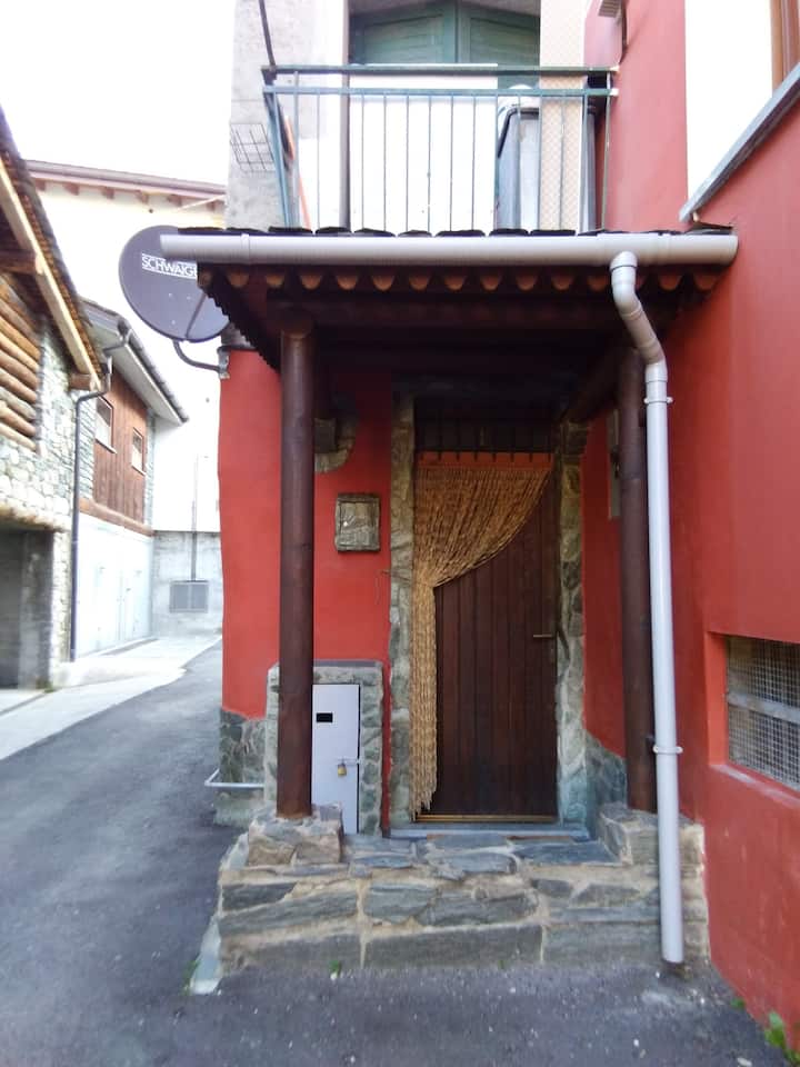 Casa Vacanze In Centro A 1km Dalla Funivia. - Chiesa in Valmalenco