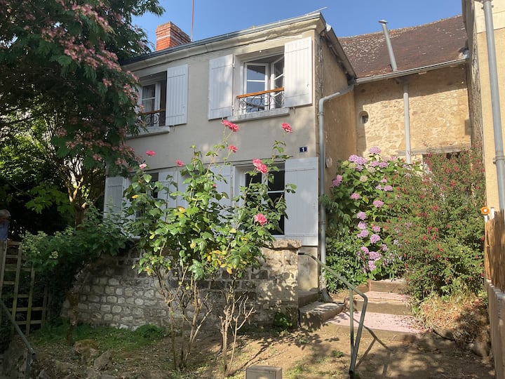 Petite Maison Ancienne Au Bord De La Vienne - Châtellerault