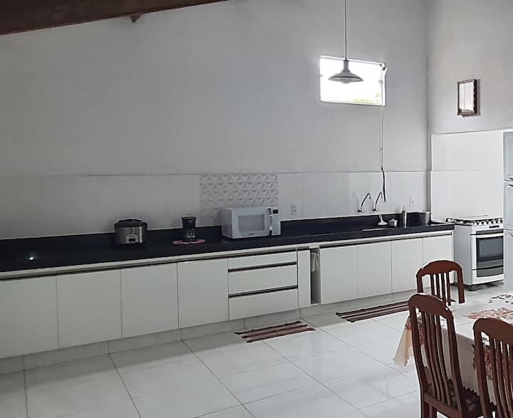Casa Aconchegante, Com Garagem Para 4 Carros. - Franca
