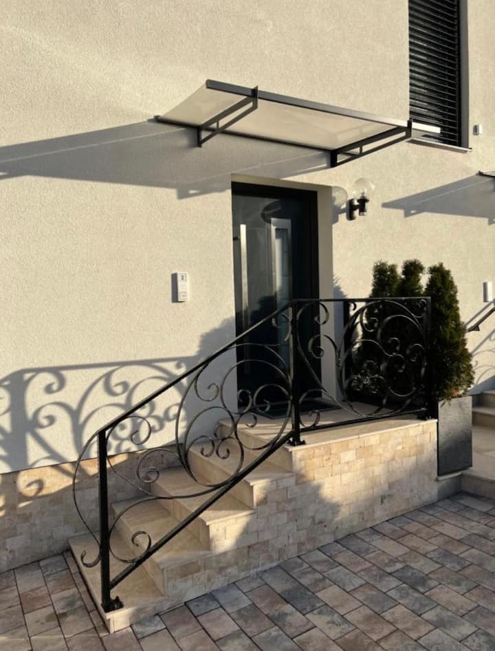 Exklusive Moderne 2 Zi. Wohnung In Ruhiger Lage - Rastatt