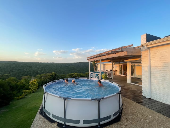 Dylan's Ocean Hill House, 3 Mins To The Beach - South Africa