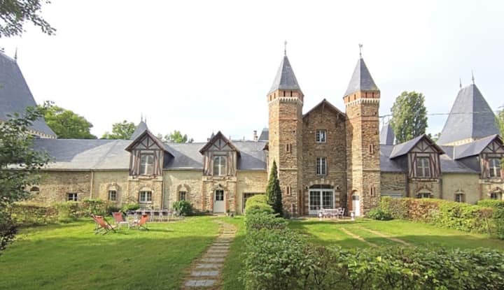 Grand Gîte Dans Les Communs D'un Château - Loire-Atlantique
