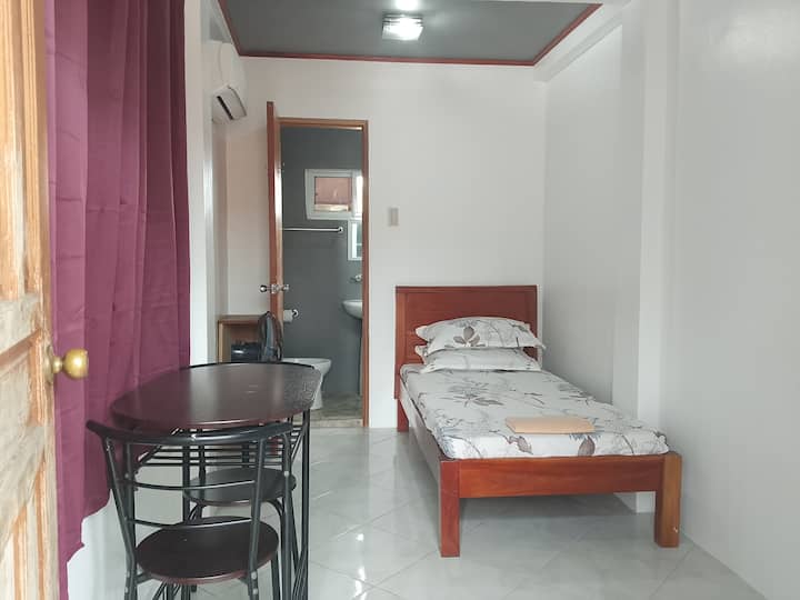 Aircon Hostel - La Union