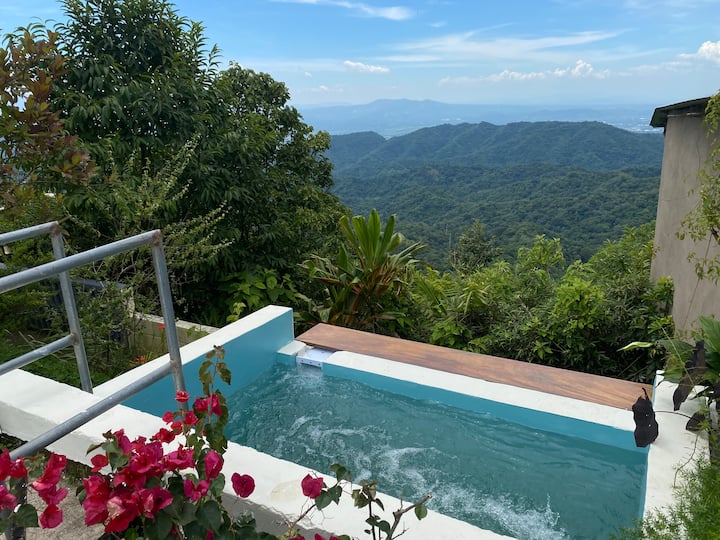 Cumbres 360° | Comasagua | Loft En Las Nubes - El Salvador