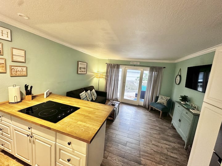 Ocean Views, Pool/hot Tub, Beach & Fishing Access - Moody Gardens, Galveston