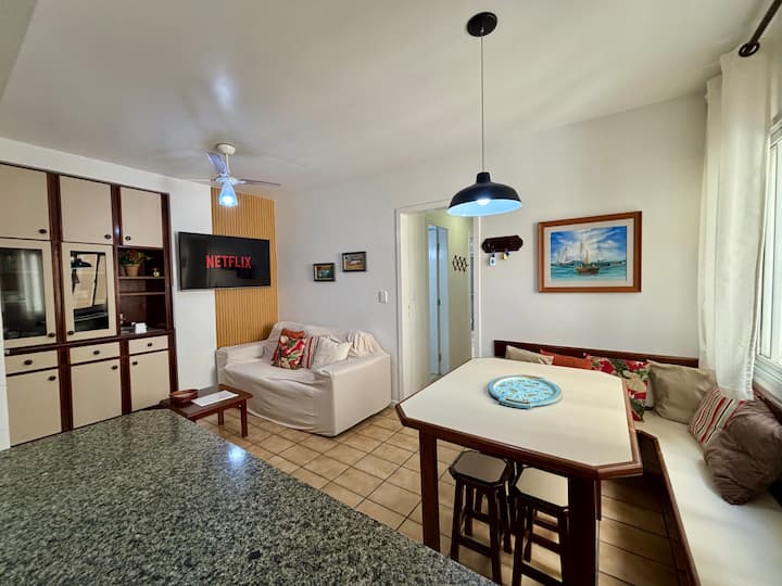 Apto 3 Quartos Vista Mar A Poucos Metros Da Praia - Laguna