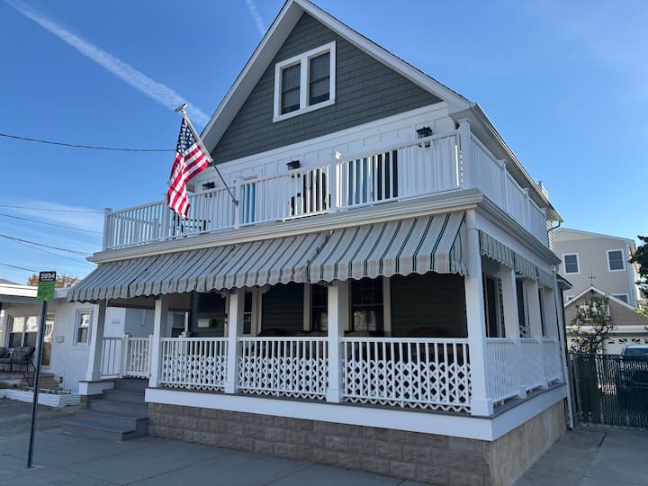 1913 Grand Victorian With Wrap Around Porch - Wildwood, NJ