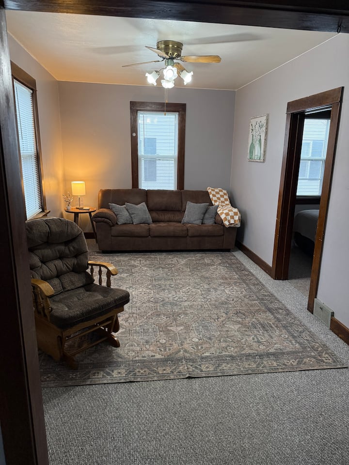 Homey 1 Bed 1 Bath & Office Home With Garage - Marshfield, WI