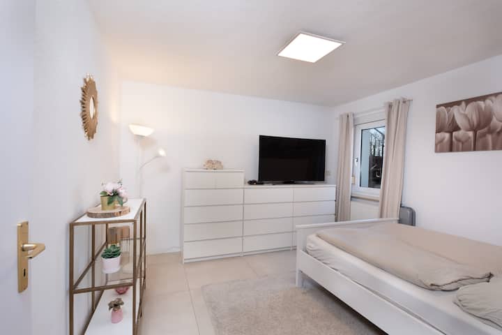 Schöne Gemütliche Wohnung/2 Zimmer In Göppingen - Bad Boll