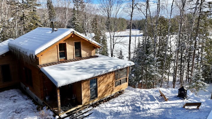 Chalet Familial Du Lac Rouge - Quebec