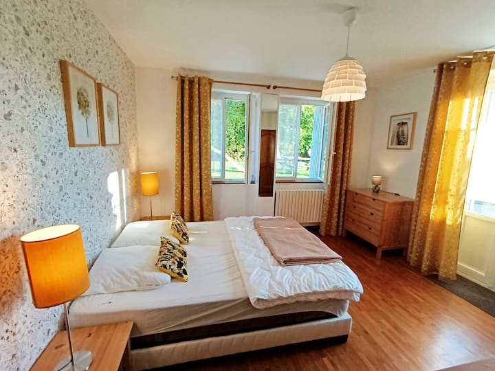 Apparts De Vacances 45-80m² / Espace Jacuzzi Privé - Clairvaux-les-Lacs