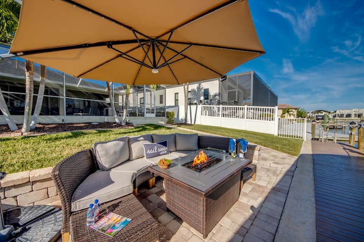 Villa Sarasota - Great Boating Location, Heated Pool, Cozy - Pine Island, FL