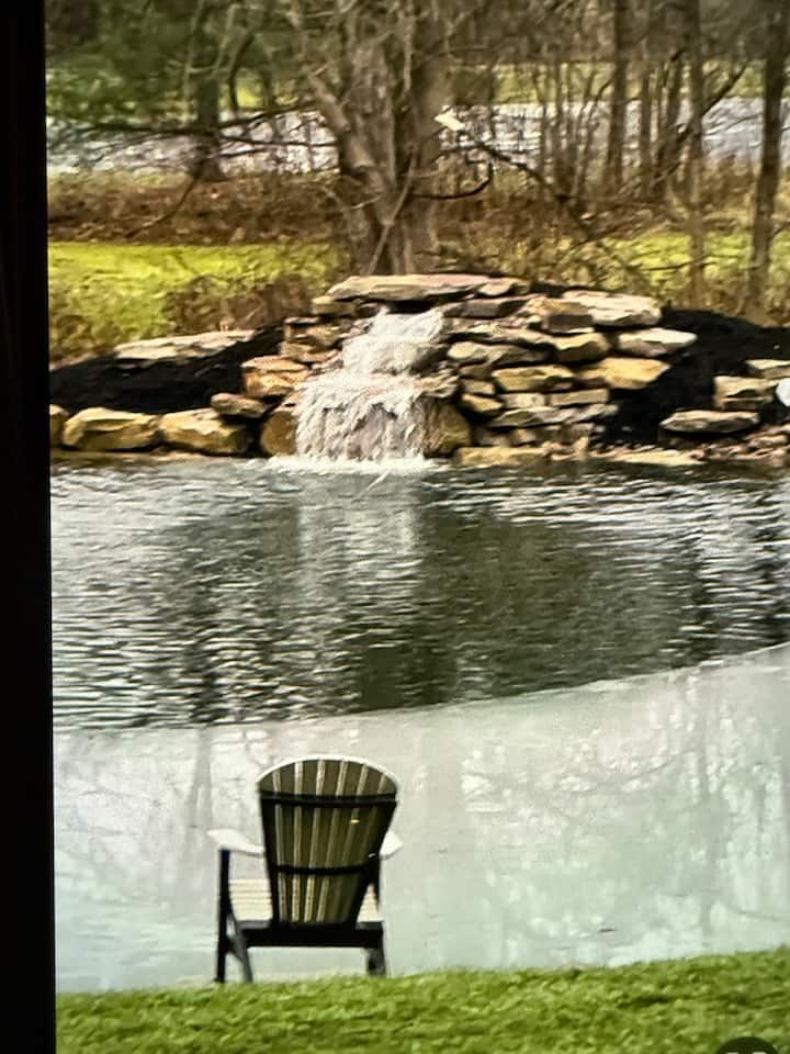 Stillwater Retreat-waterfall·pond Horses·firepit - Ohio