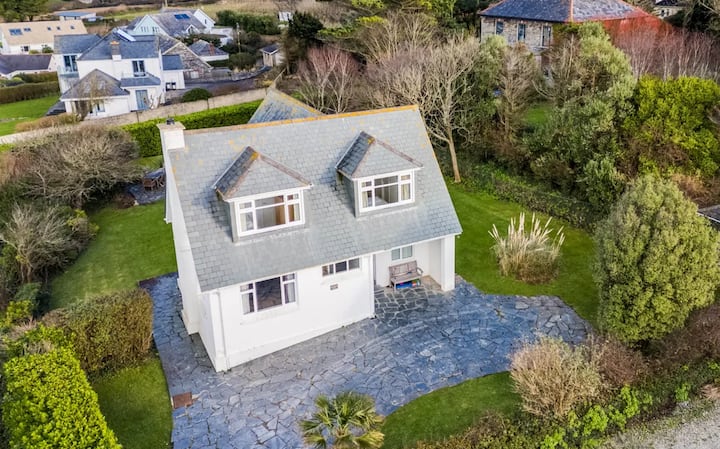 Beautiful Coastal Home-trevone -Walk To The Beach - Padstow