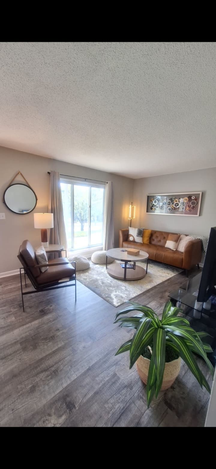 " Newly Updated"parkville Apartment Wifi Roku Prkg - Kansas City, KS