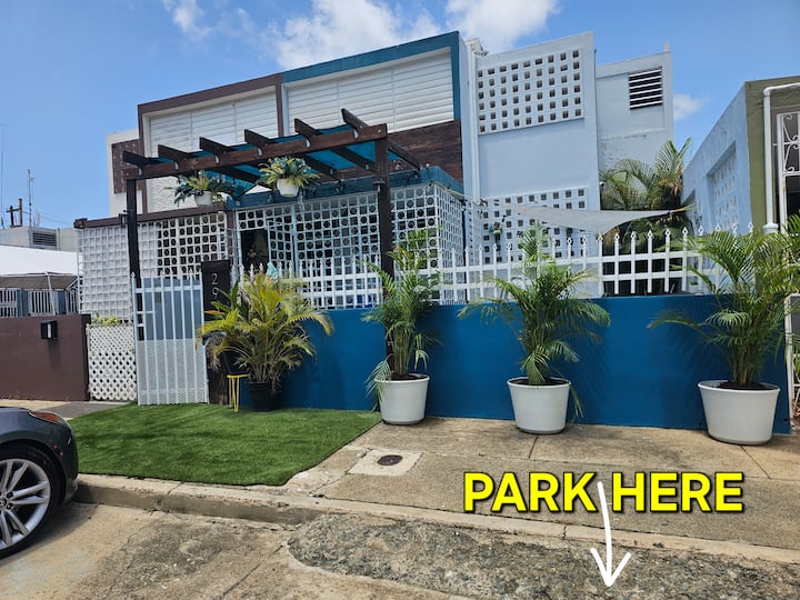 New! 3 Bedroom 2 Bath Townhouse! Great Location! 5min From Isla Verde & Airport! Walk To Mall Of Sj To Shop & Eat! - San Juan