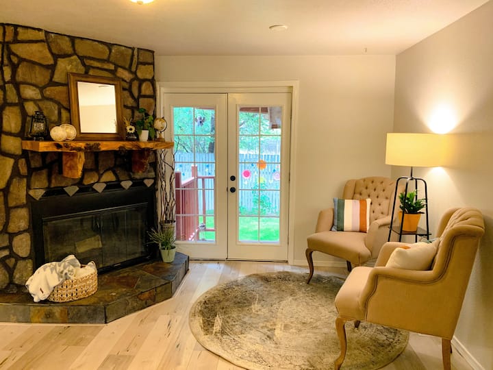 Family Friendly Cottage In Central Nampa Near Park - Nampa, ID