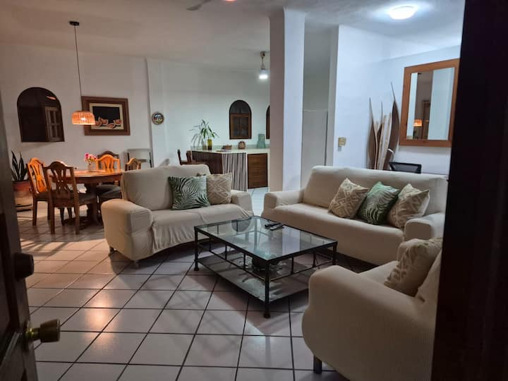 Amplio Apartamento Tropical Cerca Del Malecón - Puerto Vallarta