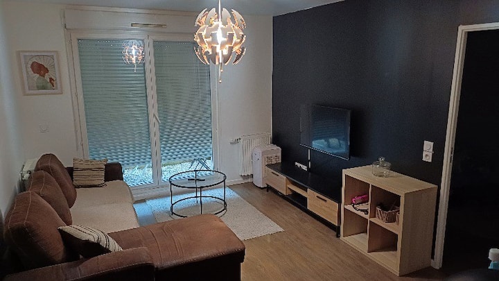 Appartement Cosy Avec Parking Extérieur Gratuit - Villepinte
