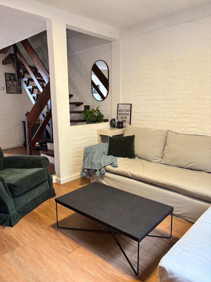 Beautiful 2 Bed House By The Park With Yard+patio - Montevideo