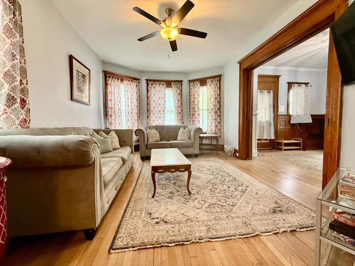 Charming 4br 2ba Buffalo Home By Parks, Dt, Fun - State of New York