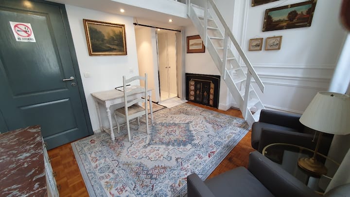 Studio In The Eu District - Excellent Location - Woluwe-Saint-Lambert
