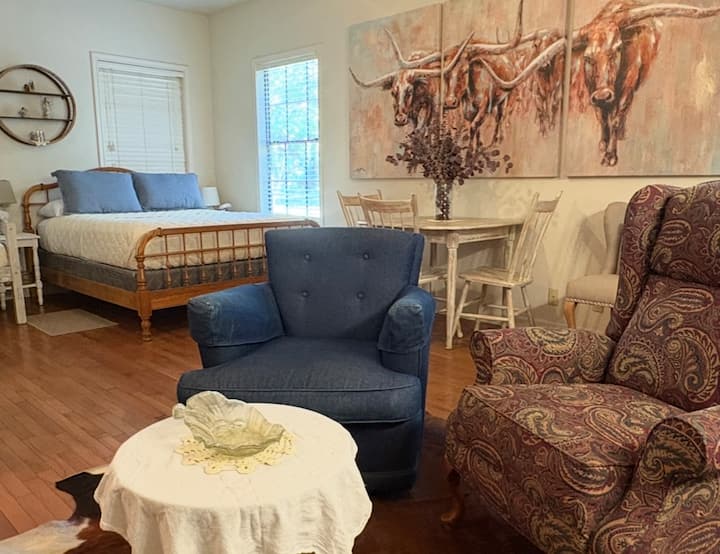 Enjoy Staying In Old Boerne - Boerne, TX