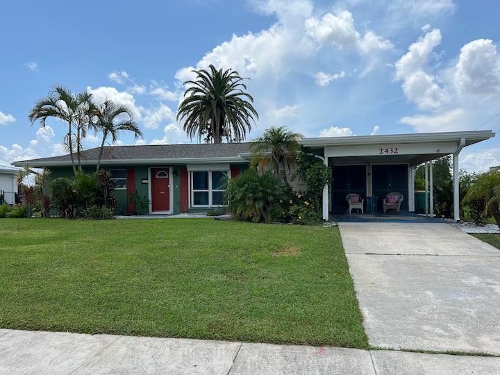 Cozy Home On Freshwater Canal - Port Charlotte
