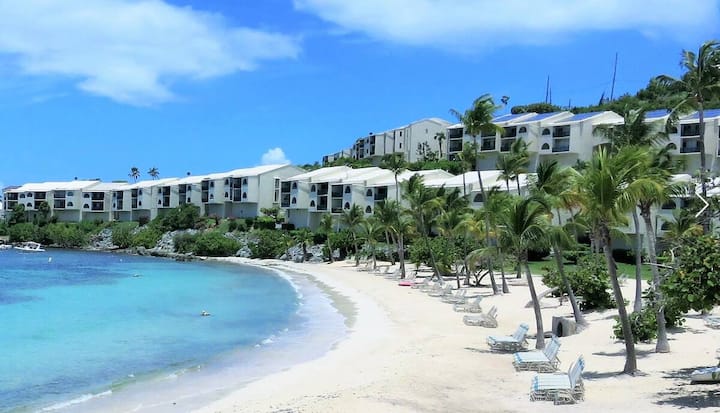 Beachfront 2br: Steps To Beach, Pool, Restaurants - Saint Thomas