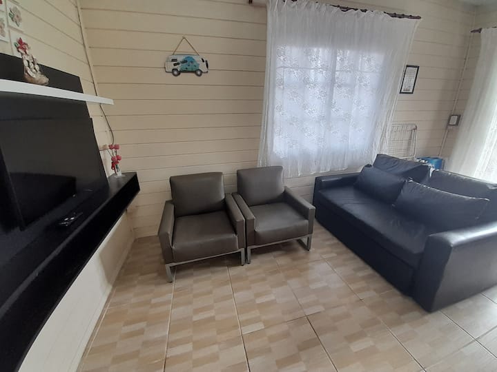 Casa Mar Azul Próximo A Praia, Wi-fi 500mb - Guaratuba