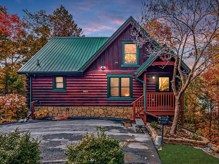 Family Cabin Retreat | Multi Arcade | Hottub - Gatlinburg, TN