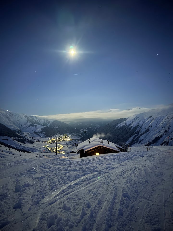 Exklusiv Cottage  In Skiarena Andermatt Sedrun - Switzerland