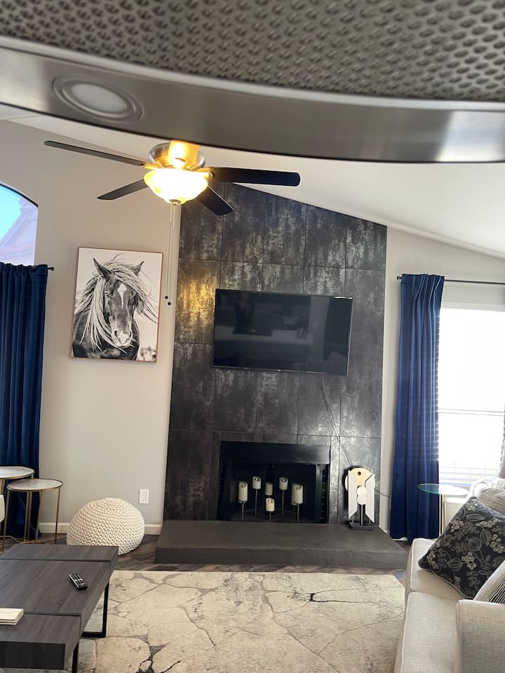 Beautiful 3 Bedroom With Private Heated Pool. - Avondale, AZ