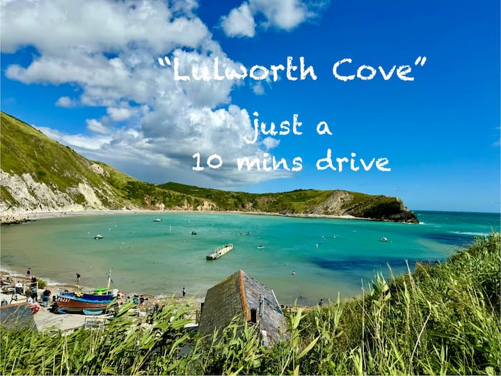 ‘The Hollies, Dorset’ A Countryside-coastal ‘Gem’ - West Lulworth