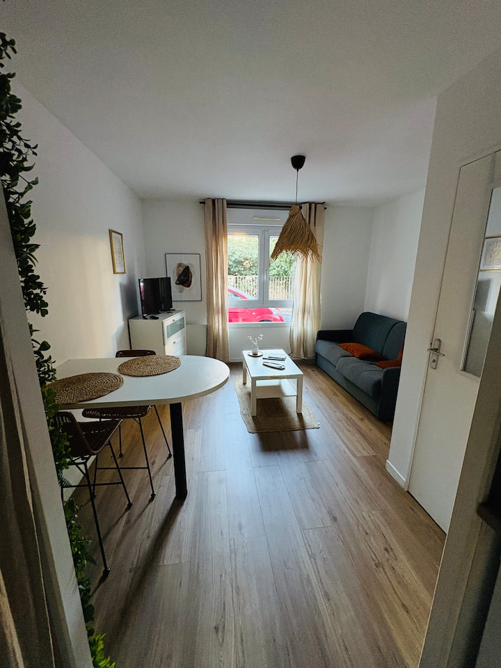 Studio Cosy Nantes Centre - Proche Tram 2 Et 3 - Nantes