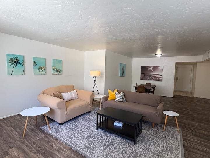 Apt H-huge Furnished 2 Bd/2bth In Dt Palm Springs! - Palm Springs, CA