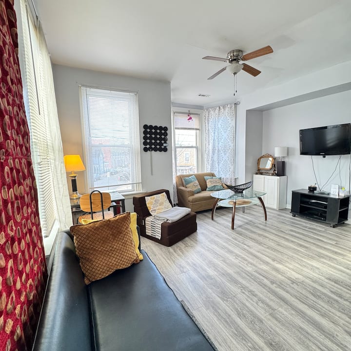 Upper Level King Sized Anacostia/us Capitol - Washington Navy Yard, DC